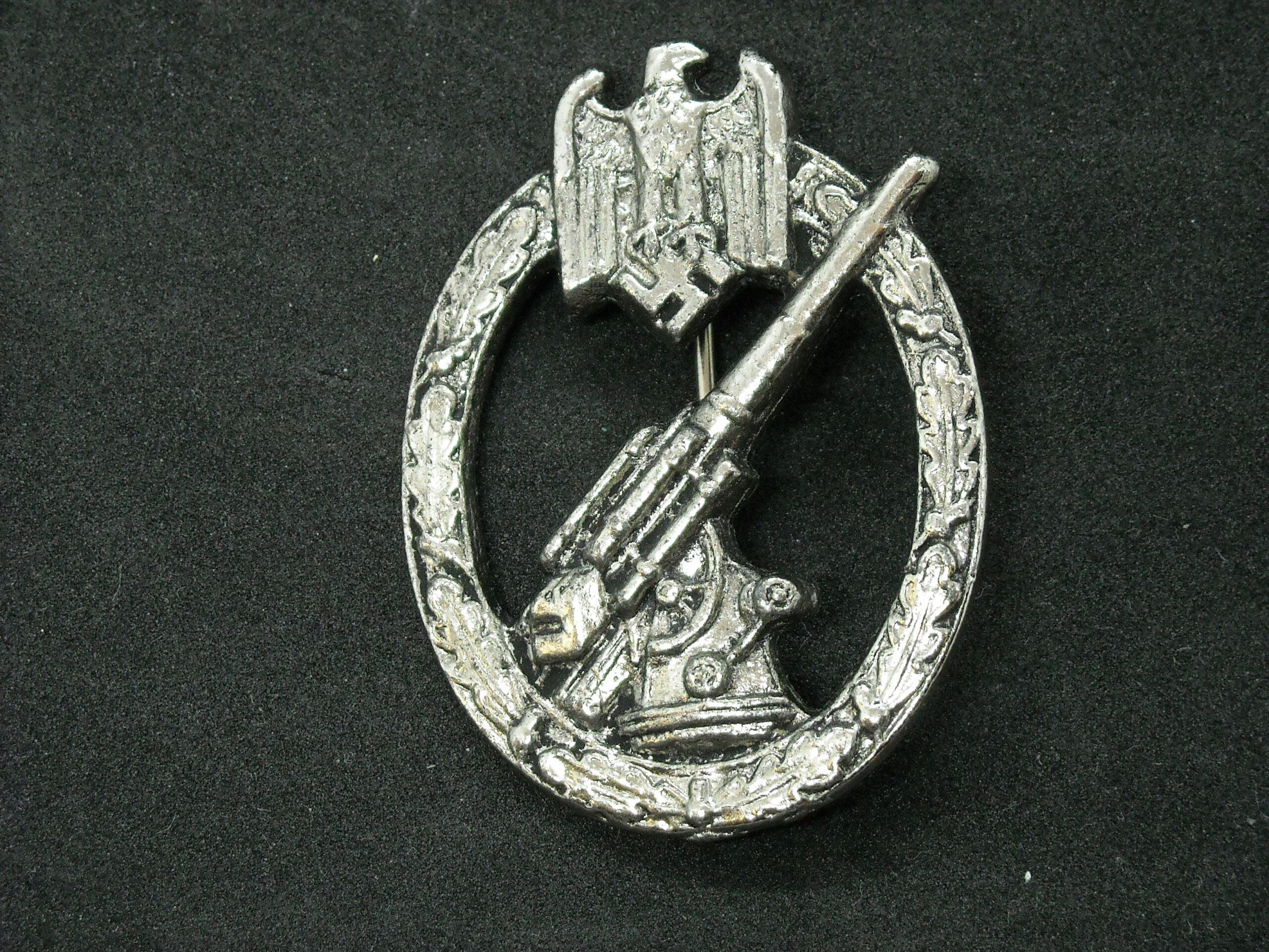 WW2 GERMAN ARMY "ARMY FLAK BADGE" INSIGNIA REPLICA. - Thanos Collectibles