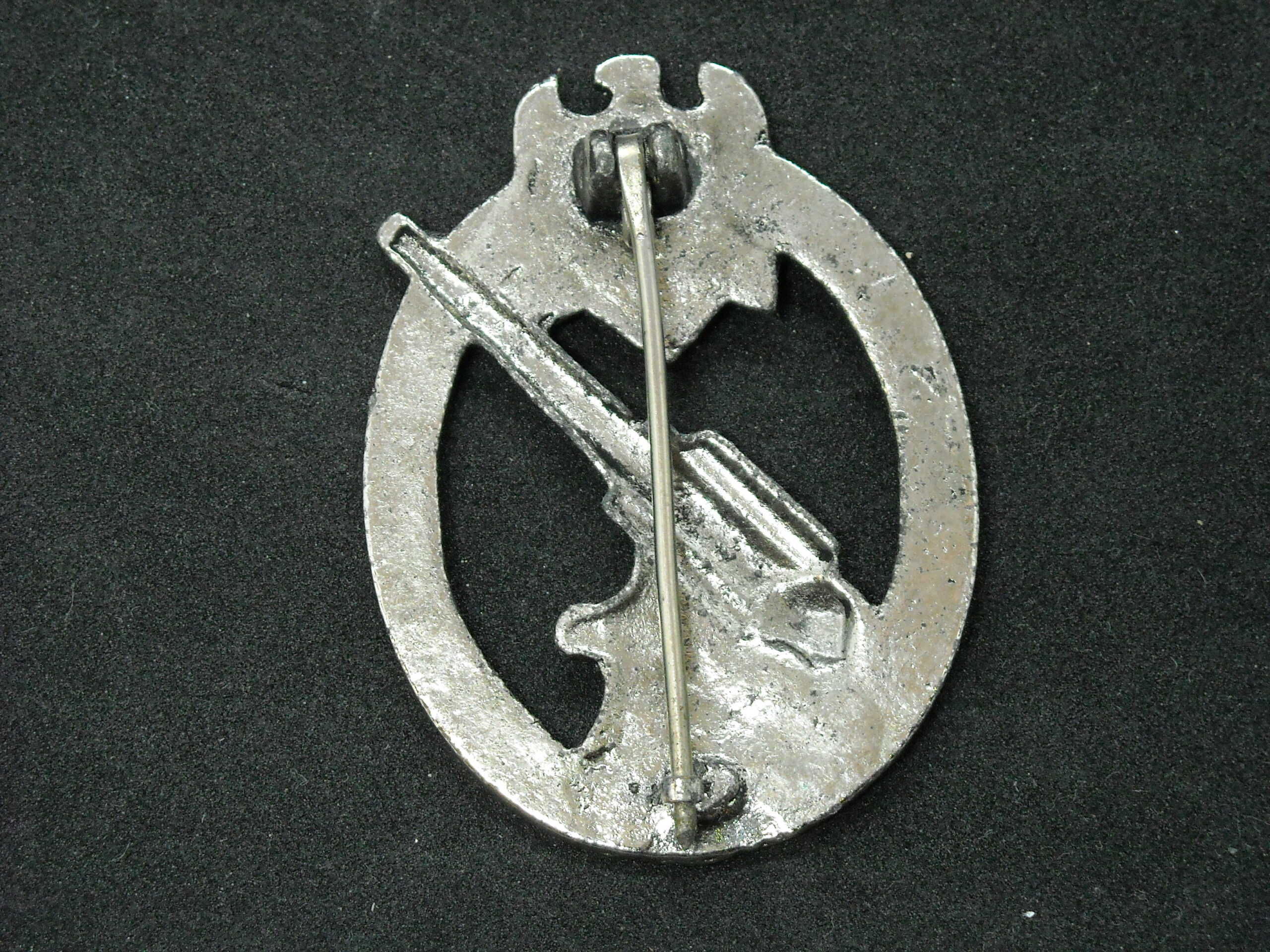 WW2 GERMAN ARMY "ARMY FLAK BADGE" INSIGNIA REPLICA. - Thanos Collectibles